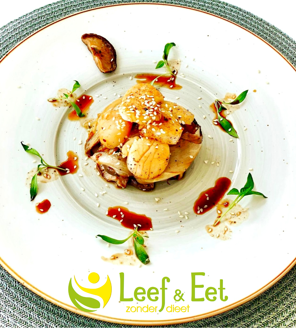 Coquilles met gebraiseerd witloof en shiitakes